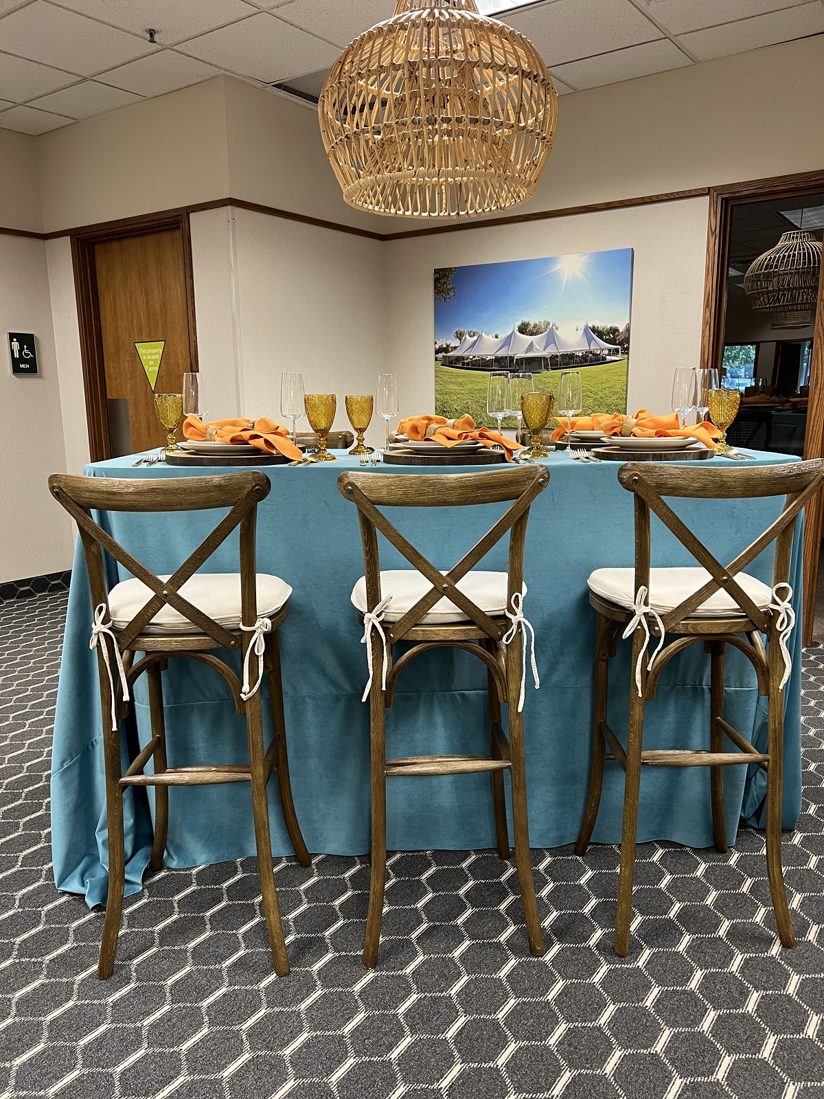 Seating : VINEYARD XBACK BAR STOOL | Après Event Décor and Tent Rental