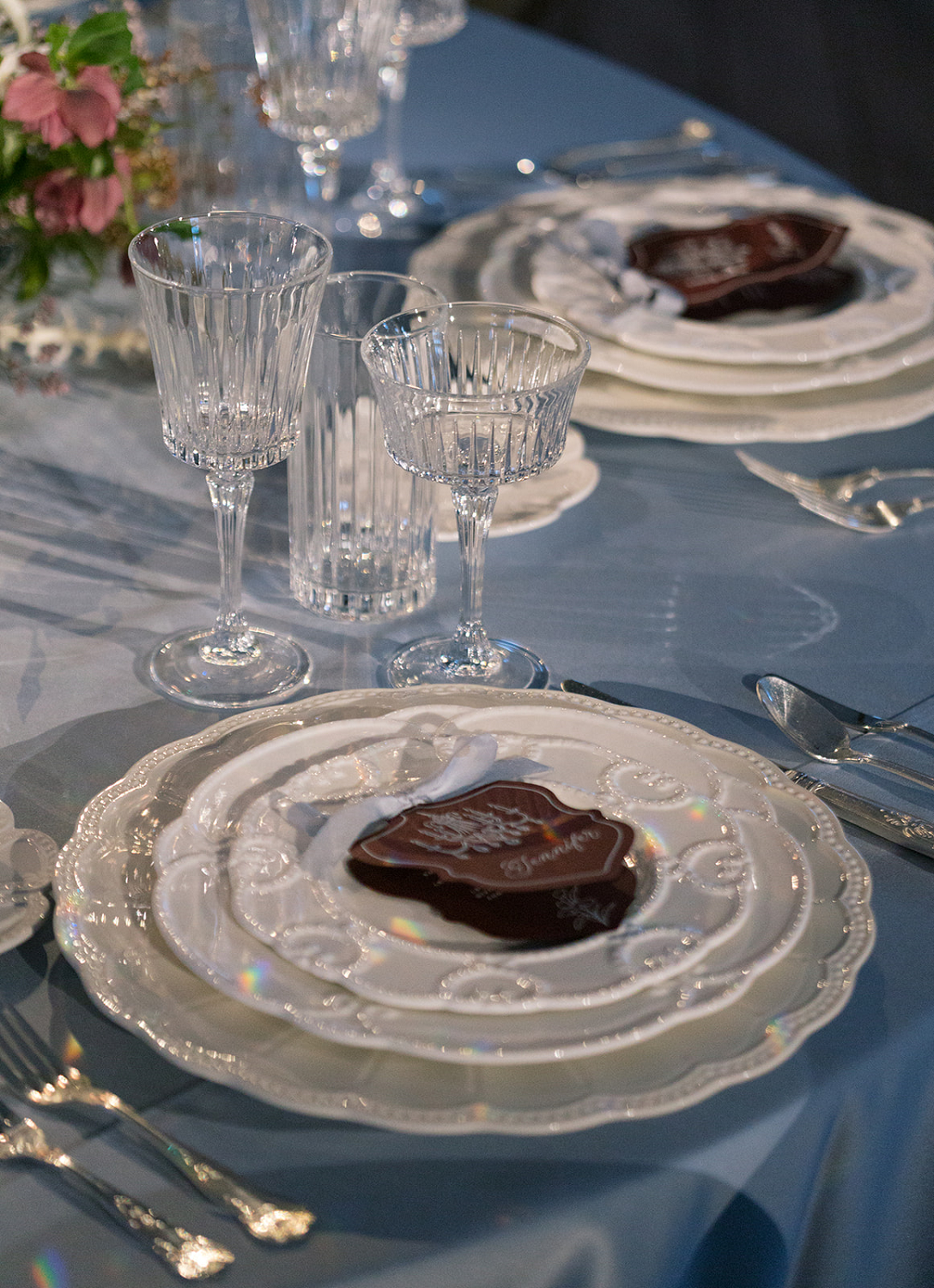 Charger Plates : Bianca Charger | Après Event Décor and Tent Rental
