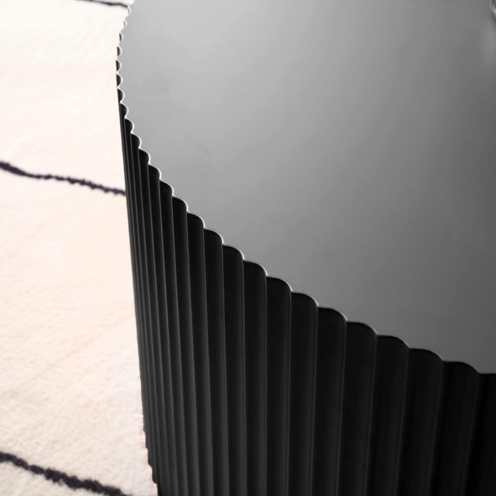 Accent Tables : Black Fluted Coffee Table, 36" Round | Après Event ...