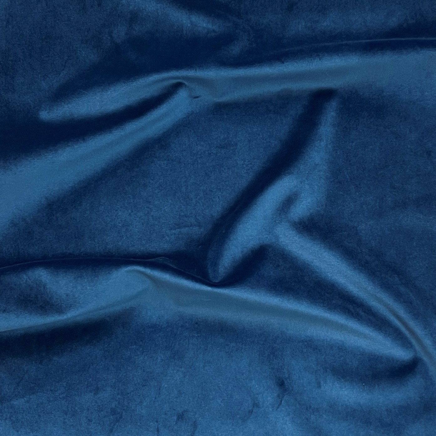 LINEN : Marine Velvet | Après Event Décor and Tent Rental