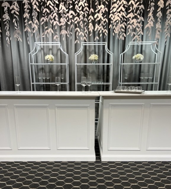 Bars : 6' WHITE WOOD MOULDED BAR | Après Event Décor and Tent Rental