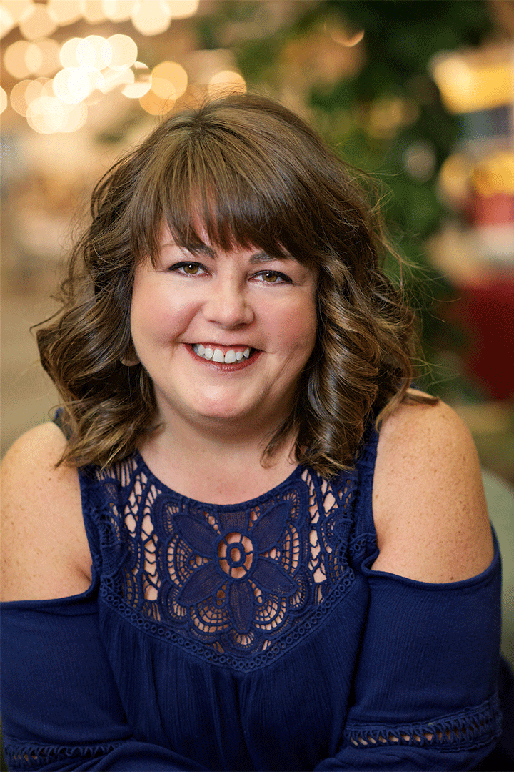 ANDRÈA BACH | SENIOR EVENT SPECIALIST | abach@apresparty.com