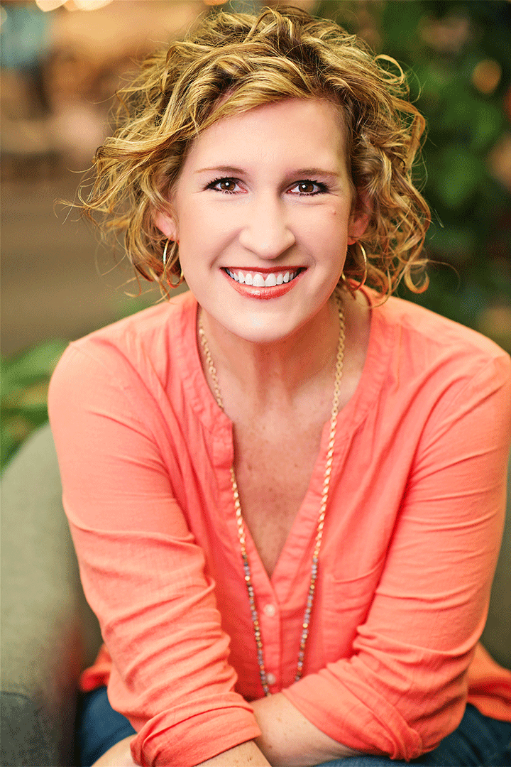 KIMBERLY GEISLER | DIRECTOR of PRODUCT MANAGEMENT | kgeisler@apresparty.com